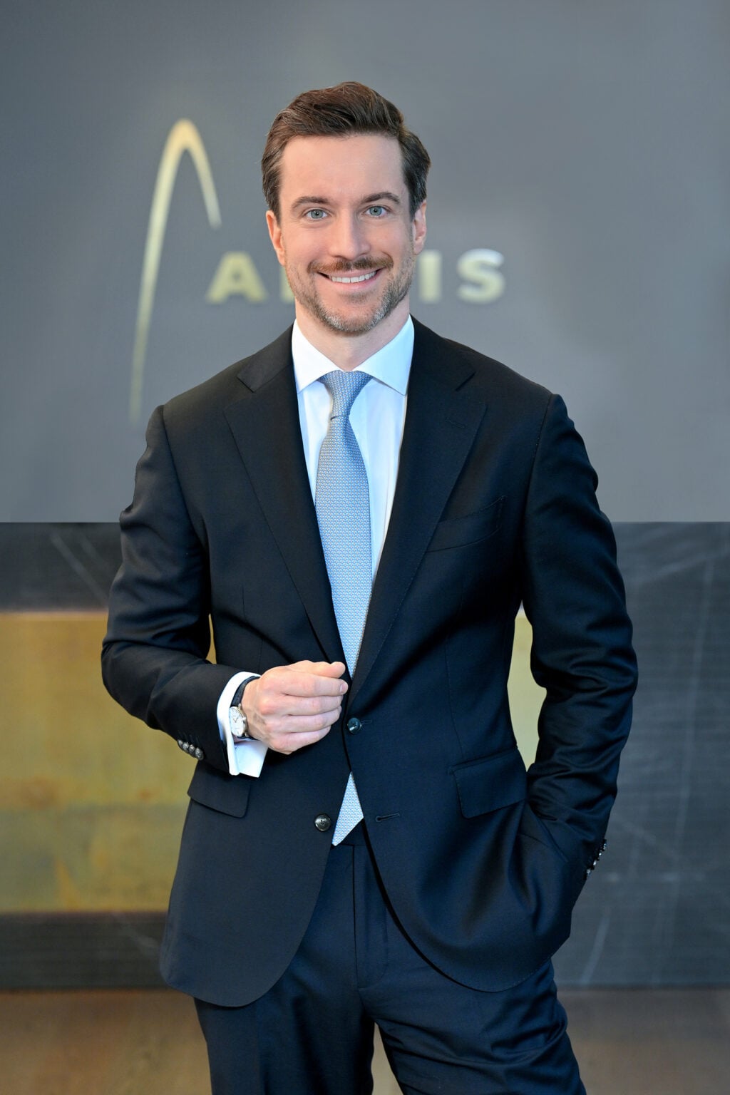 ARQIS holt renommierten Inhouse-Juristen Dr. Nicolas Rücker als Partner ...